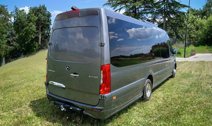 Mercedes Benz Sprinter | Autocar France - Location de Cars et Minibus ...